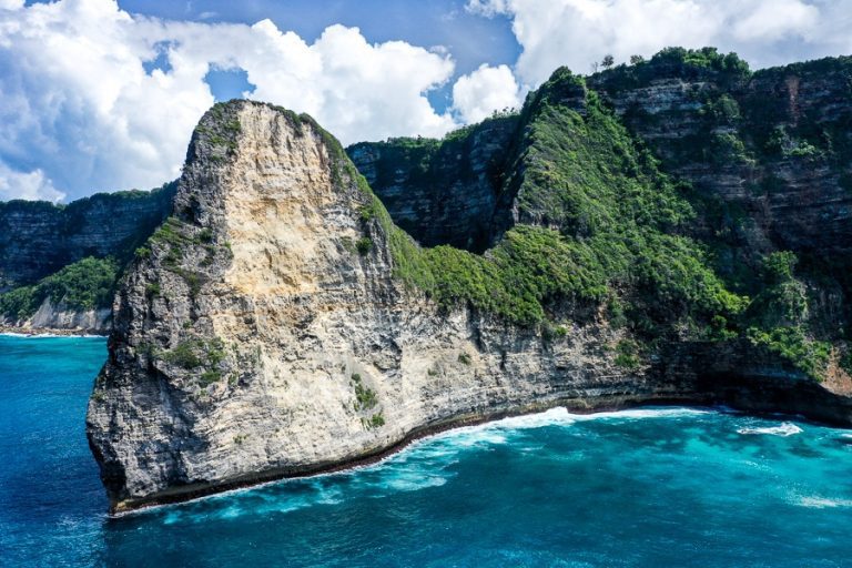 167 Best Travel Quotes To Inspire You To See The World