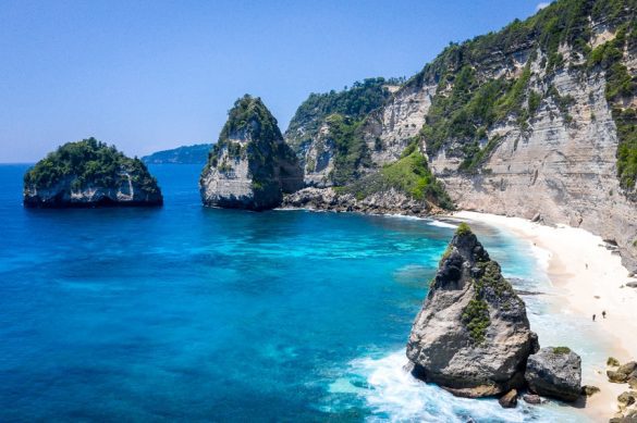 28 Beautiful Indonesian Islands: The Best Places To Visit
