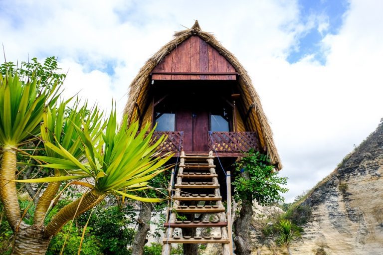 Nusa Penida Treehouse In Bali: Rumah Pohon Molenteng