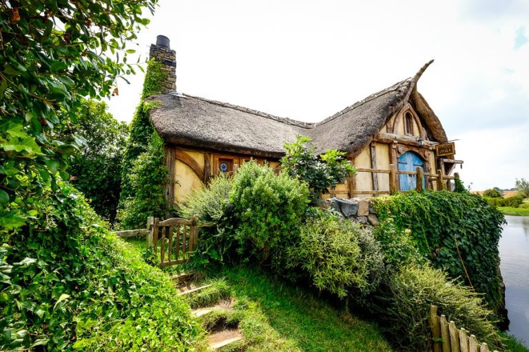 Hobbiton New Zealand: How To Visit The Shire Movie Set