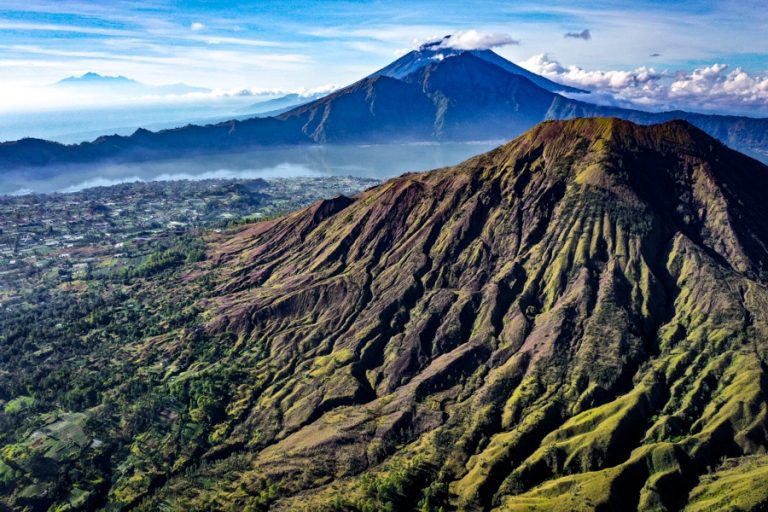 28 Beautiful Indonesian Islands: The Best Places To Visit