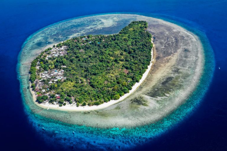 20 Sulawesi Pictures That Will Make You Want To Visit Indonesia