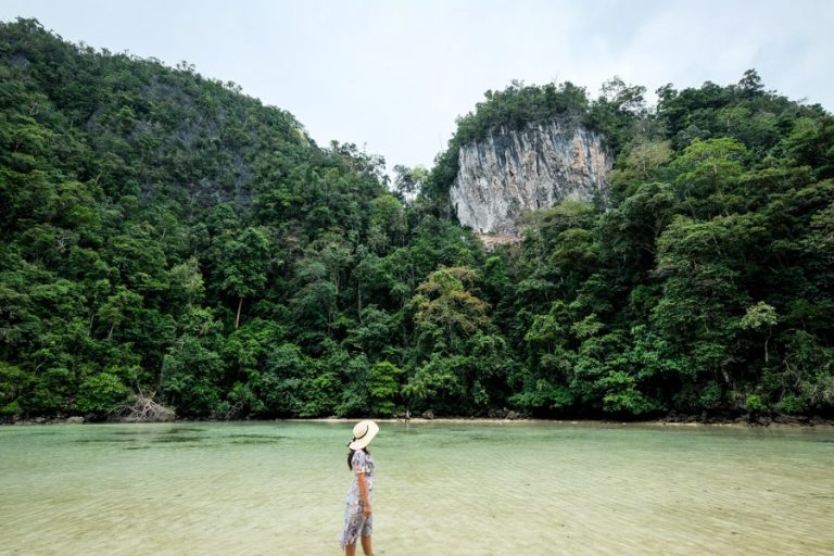 Sombori Island: Raja Ampat's Twin Paradise In Sulawesi