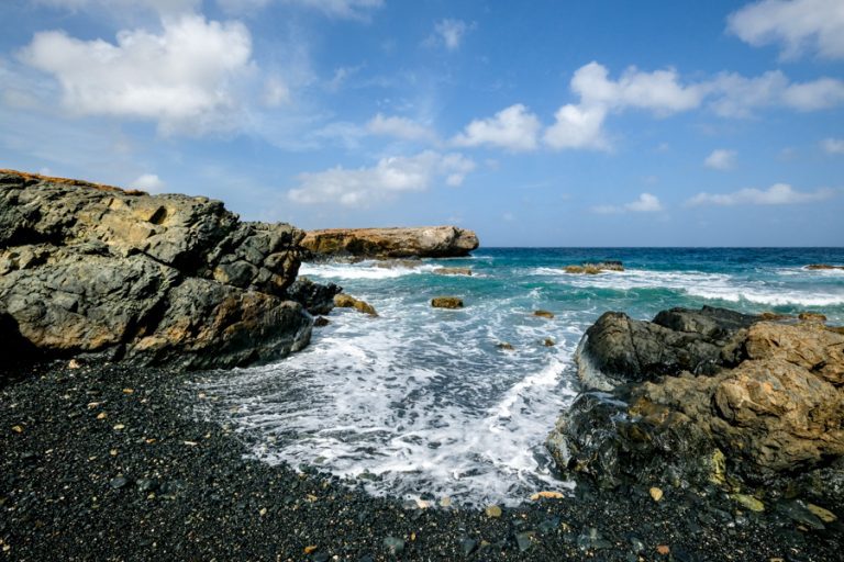 10 Best Hikes In Aruba: Family Friendly Trails